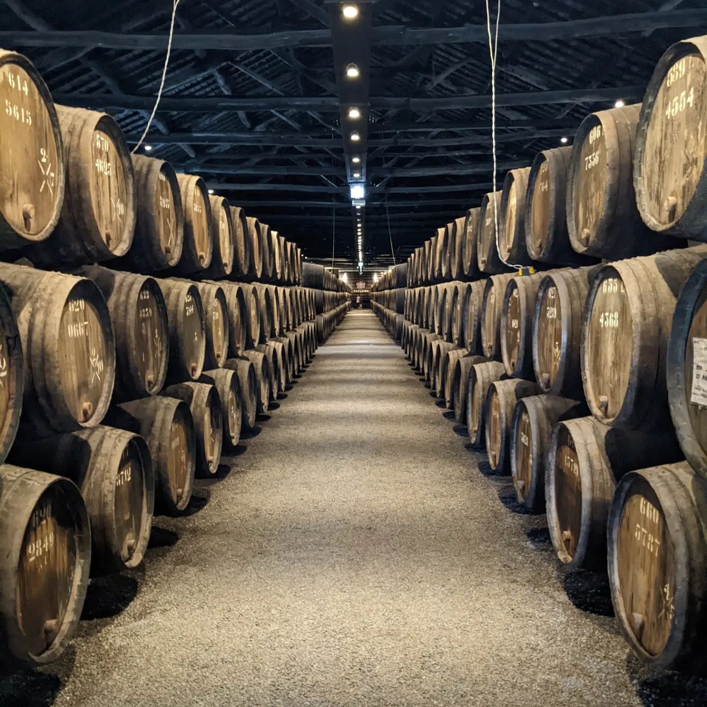 CAAV ON LINE WINE SHOP-株式会社カーヴ – CAAV on line WINE SHOP